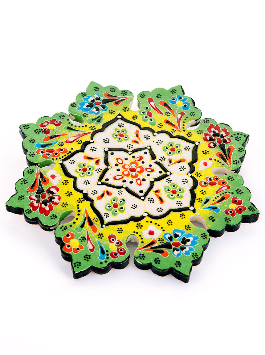 Hand Painted Trivet - Light Green – Lolo Rugs and Gifts